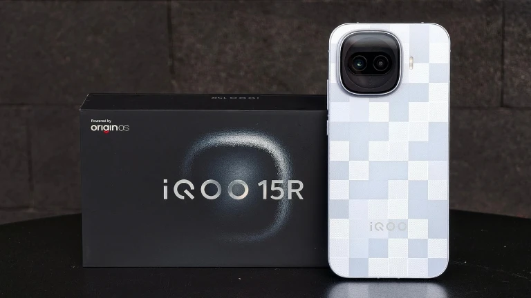 iQOO 15R First Look: 200MP कैमरा और सुपरफास्ट प्रोसेसर के साथ आ रहा है ...